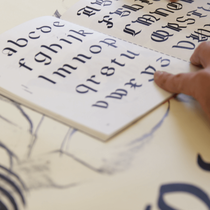 Rotunda Book - Blackletter Calligraphy Guides | 0.Itemzero